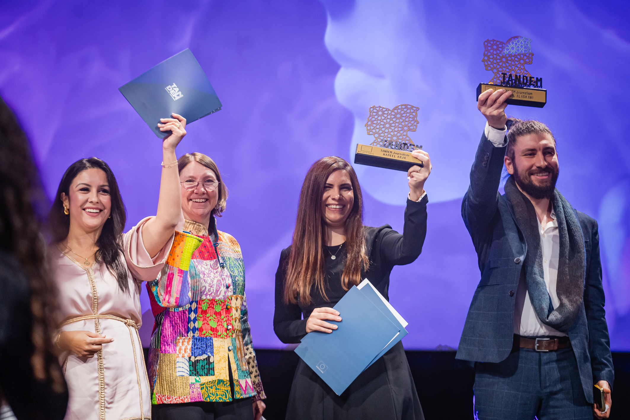 Gallery - Theegg : Theegg